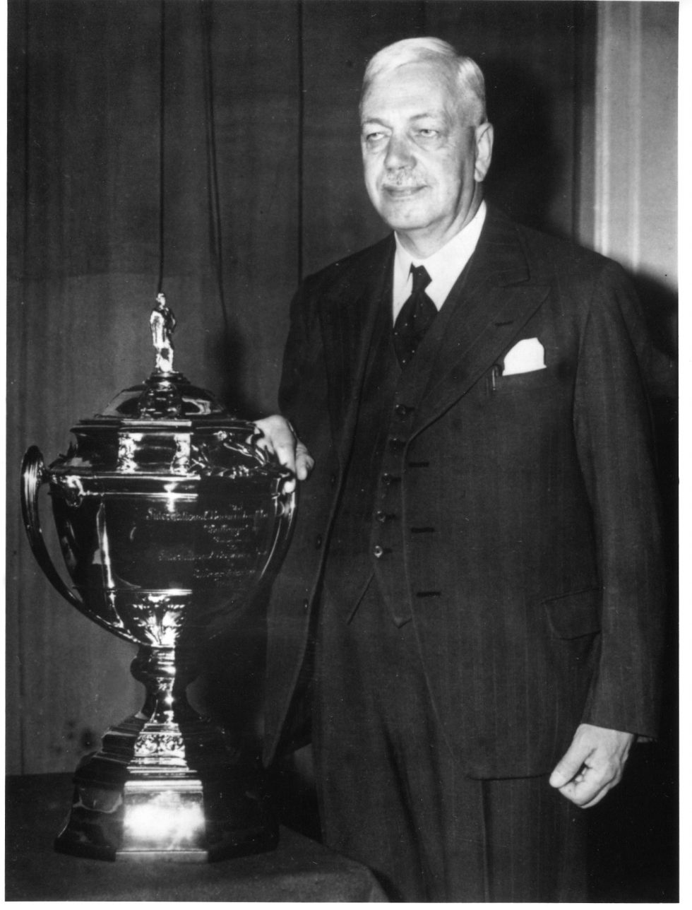 SIR GEORGE THOMAS – A Legend as a Player, Administrator and Gentlemen ...