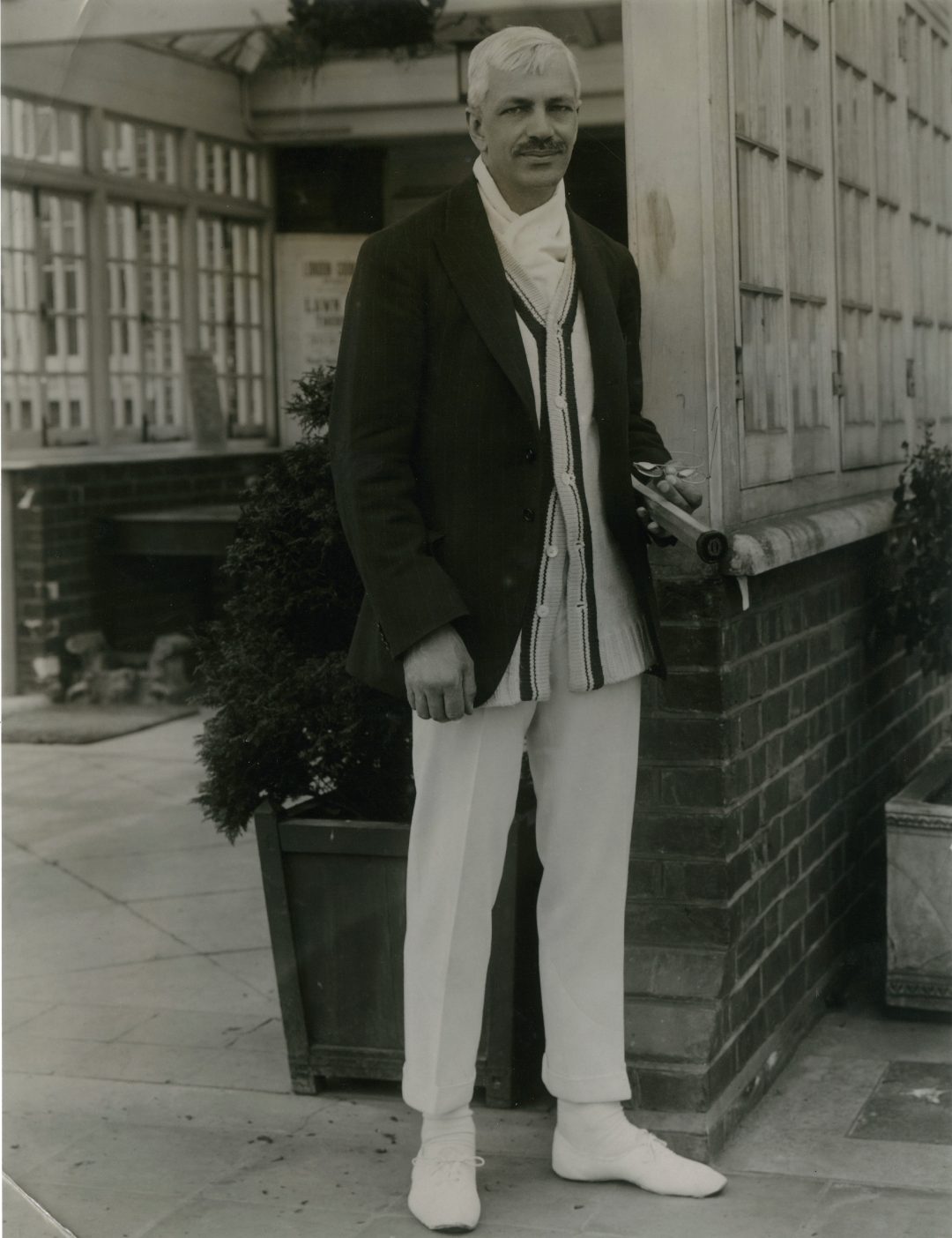 SIR GEORGE THOMAS – A Legend as a Player, Administrator and Gentlemen ...