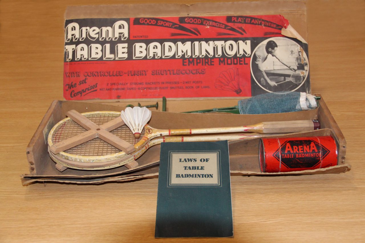 Table Badminton - The Badminton Museum